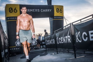 Farmer Carry HYROX : Techniques et Stratégies pour réussir